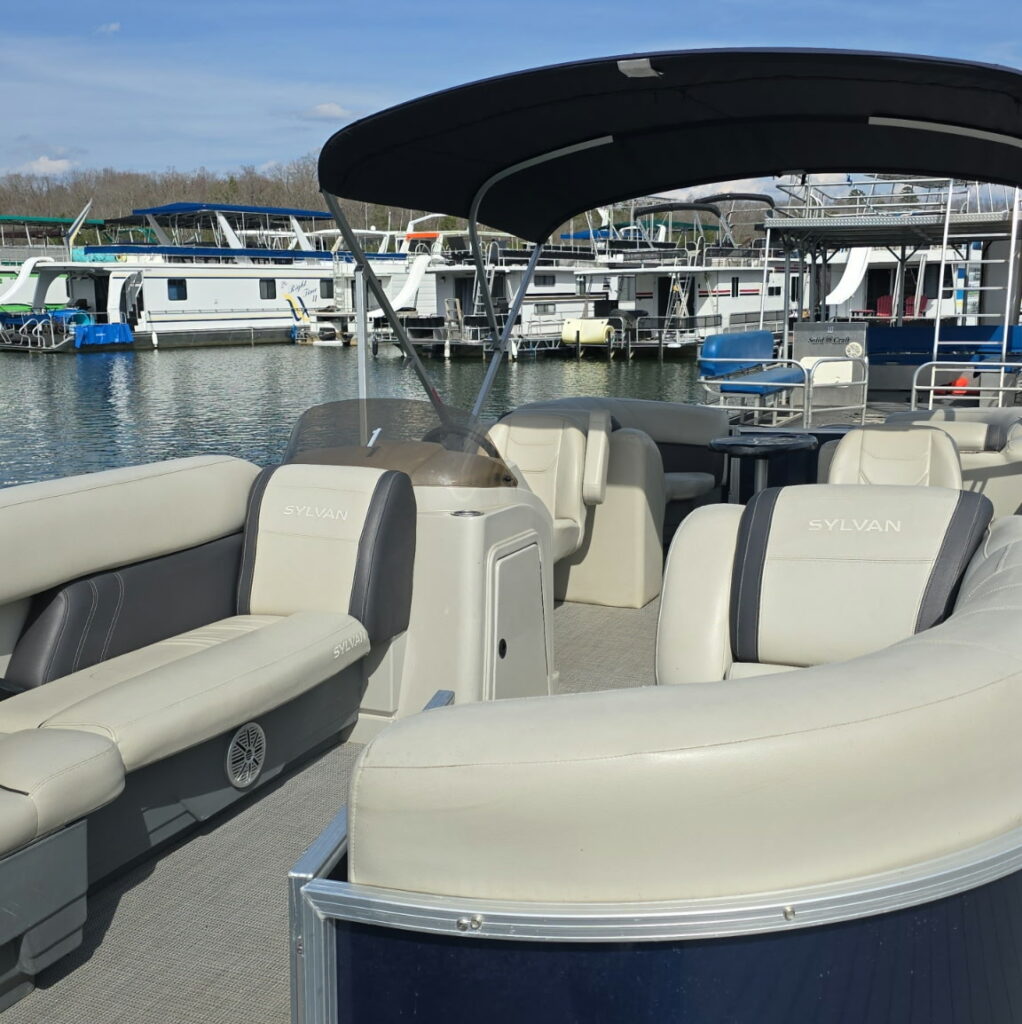 #1 Deluxe 24′ – Holly Bay Marina Rentals