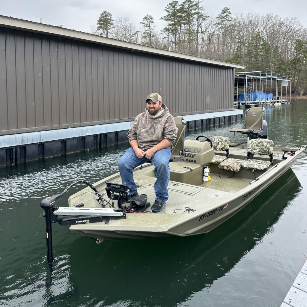 #11 Tracker Bass Boat – Holly Bay Marina Rentals